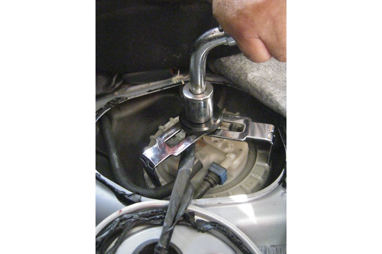 Plusquip Fuel Tank Lock Ring Tool – Universal Kit – T.I. Performance